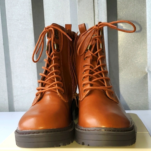 Universal Thread | Shoes | Universal Threads High Top Ankle Boots ...